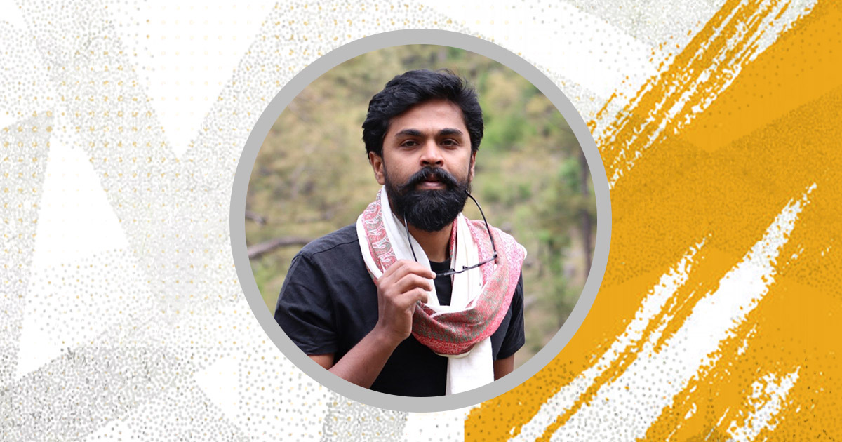 चाँद और भाषा - कविता | हिन्दवी