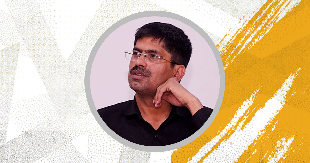 मित्रों की बात - कविता | हिन्दवी