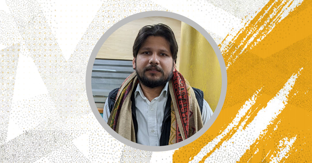 भौंकते कुत्ते - कविता | हिन्दवी