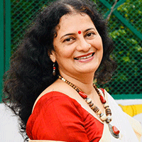 Read famous Poetry of Chitra Singh | Hindwi